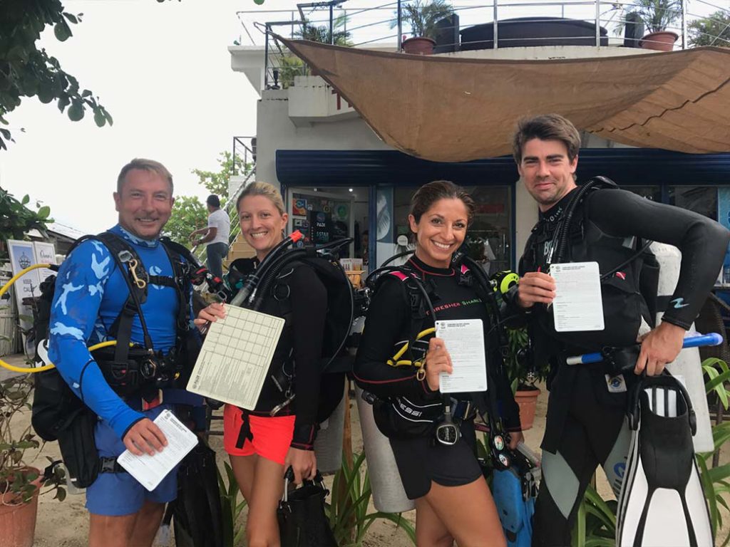 PADI Divemaster & Instructor Internships - Thresher